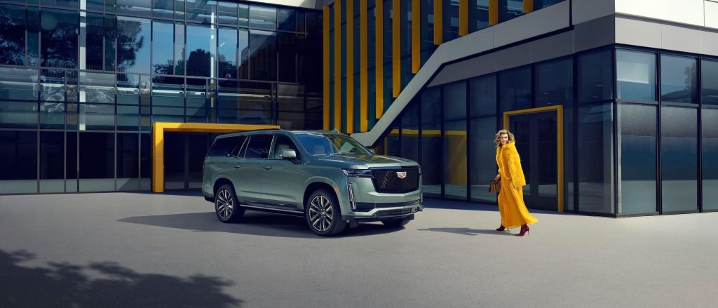 Cadillac Escalade ESV vs Escalade | Cadillac of Jackson